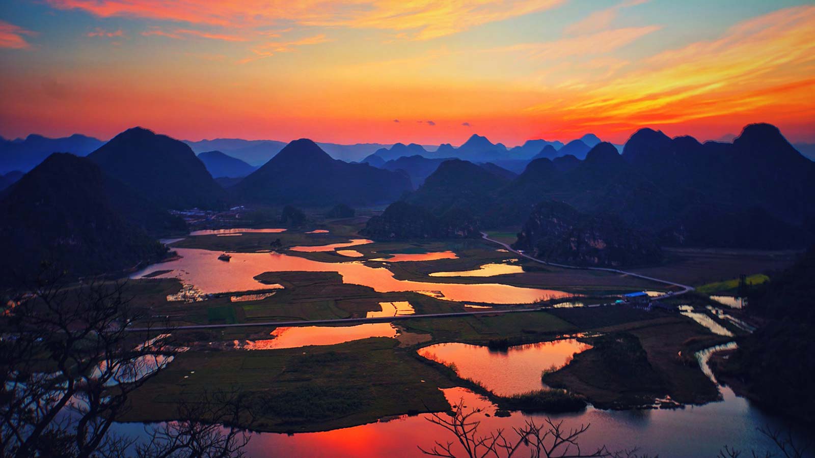 Qinglong Mountain & Xianren Cave port - Puzhehei - Travel in Yunnan ...